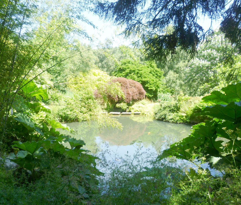 Sir Winston Churchill at Chartwell – Elizabeth Hawksley